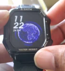 Carbinox Smartwatch Review: Great for Rugged Outdoor Wear!