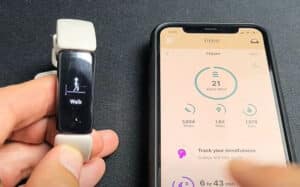 Fitbit Not Tracking Steps: Identify Problems and Easy Fixes